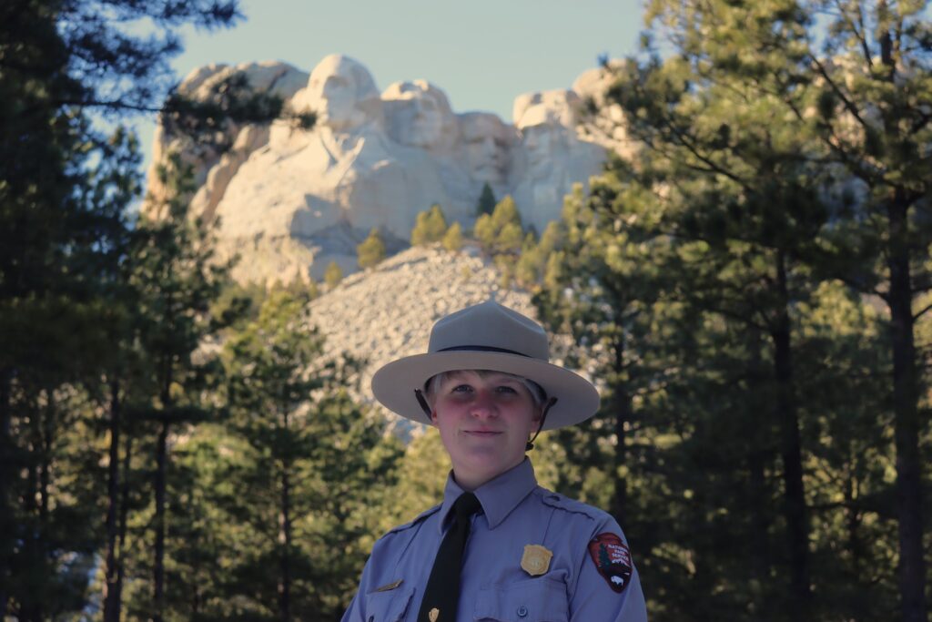 24. The Truth About the Construction of Mount Rushmore with Sarah Beth ...